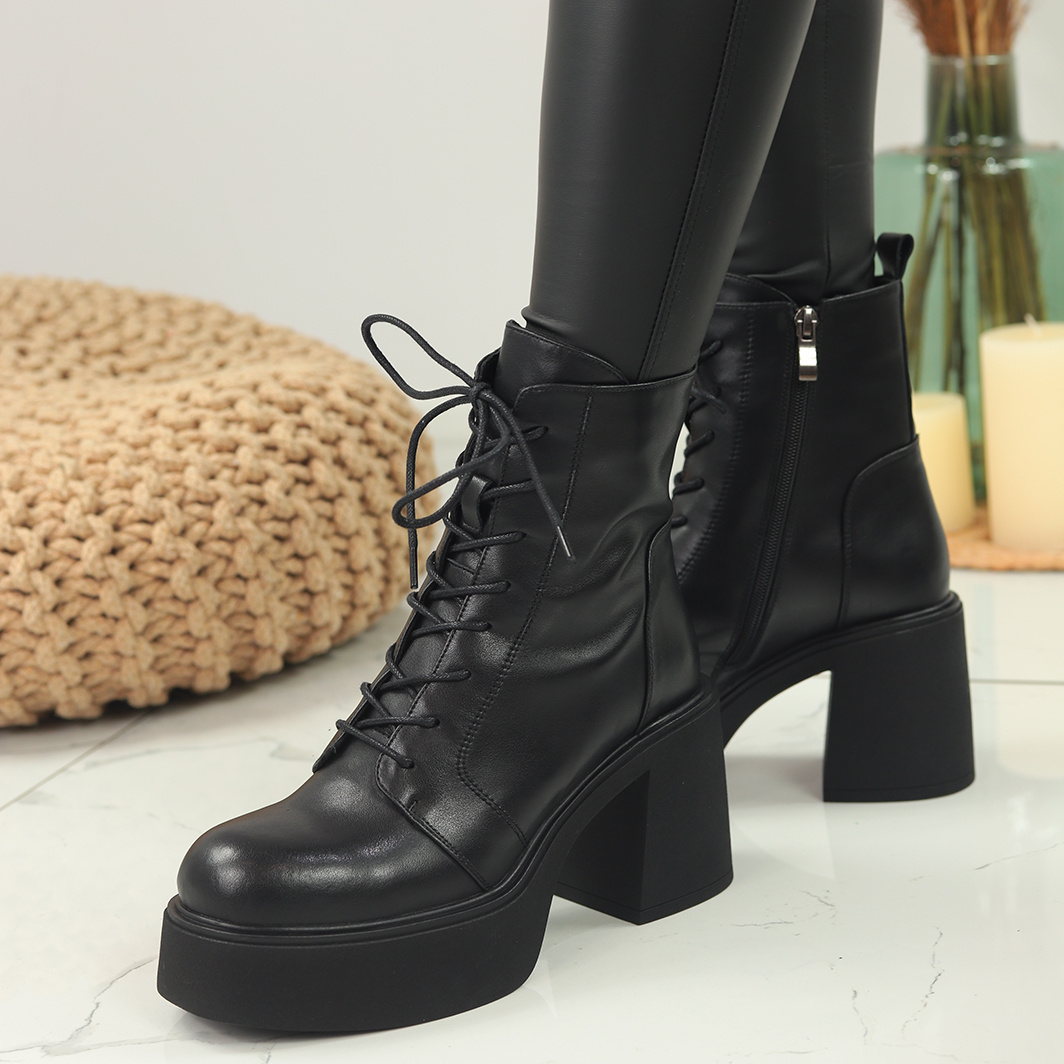 Botki trapery skórzane czarne na platformie Artiker | ButyMila.pl